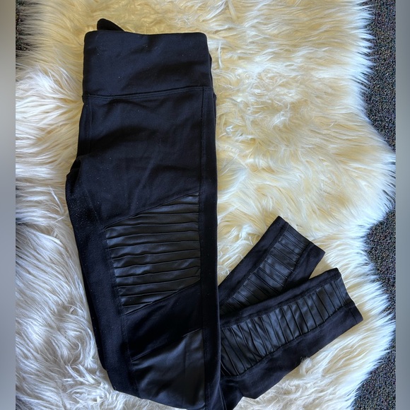 ALO Yoga | Pants & Jumpsuits | Alo Moto Pants Black Med | Poshmark